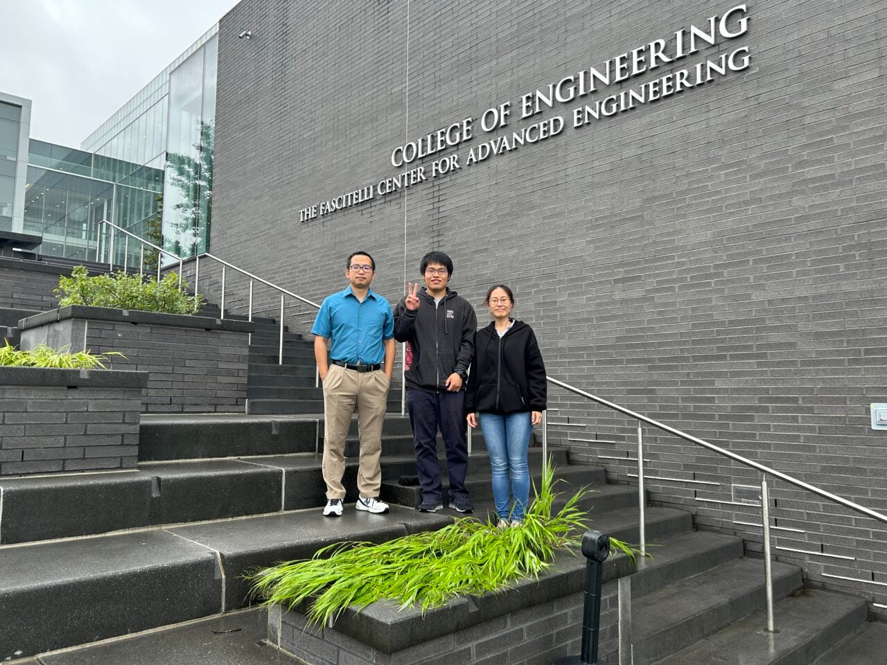 People – Microfluidics and Microsystems Laboratory