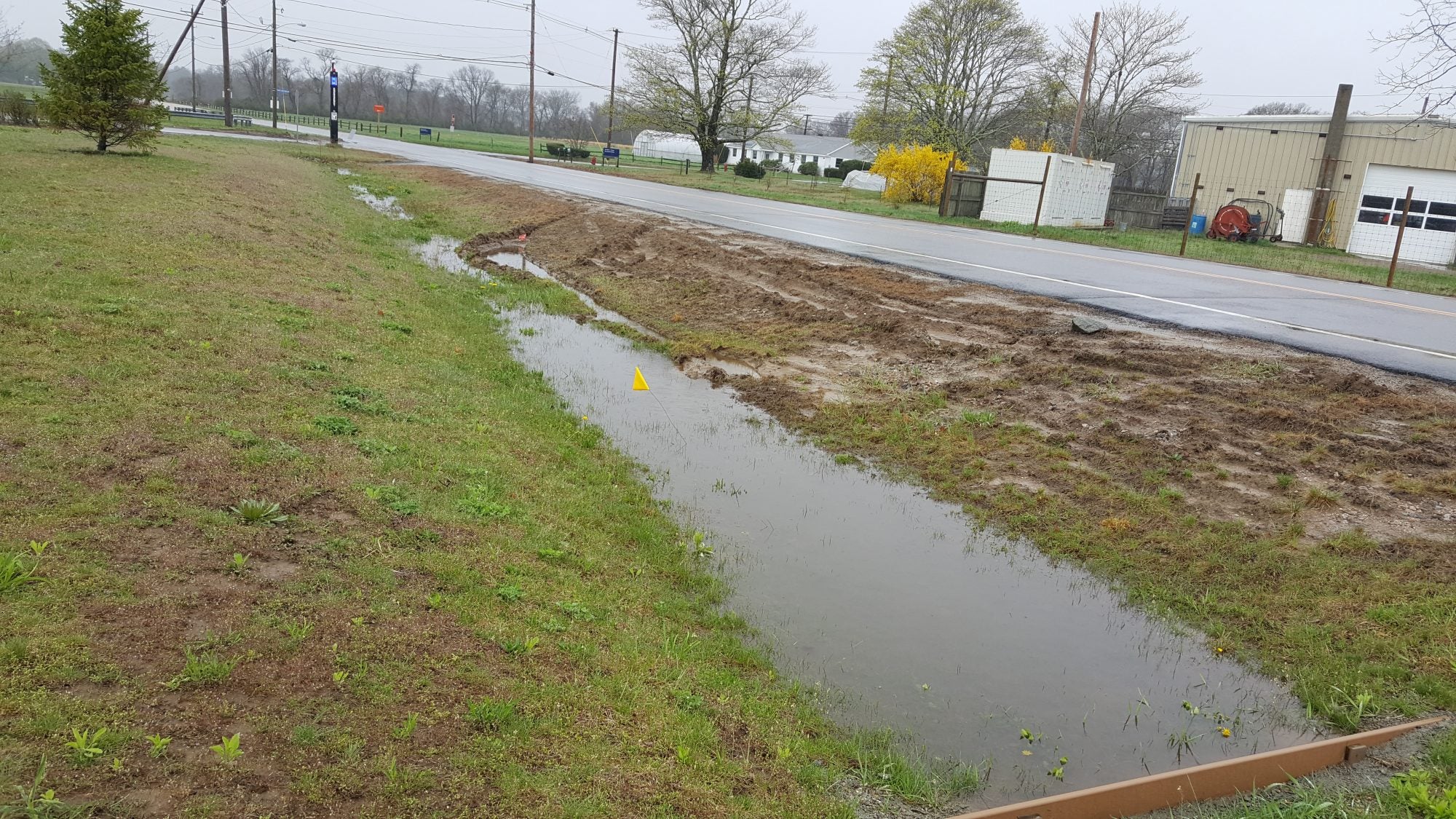 Evaluating the effectiveness of improved roadside best management ...